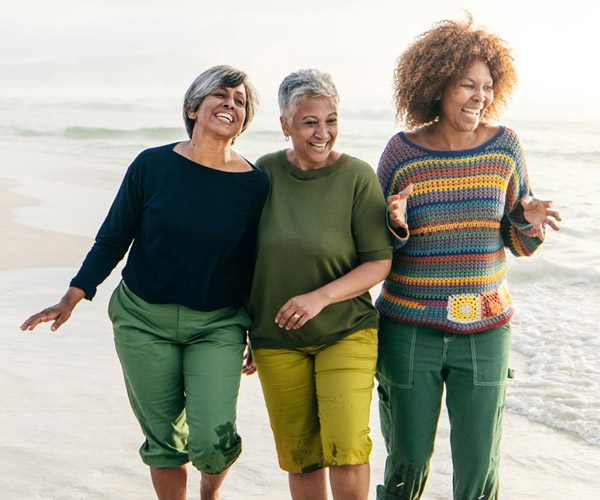 10 Simple Ways to Be a Better Friend This Summer - Lifeway Women
